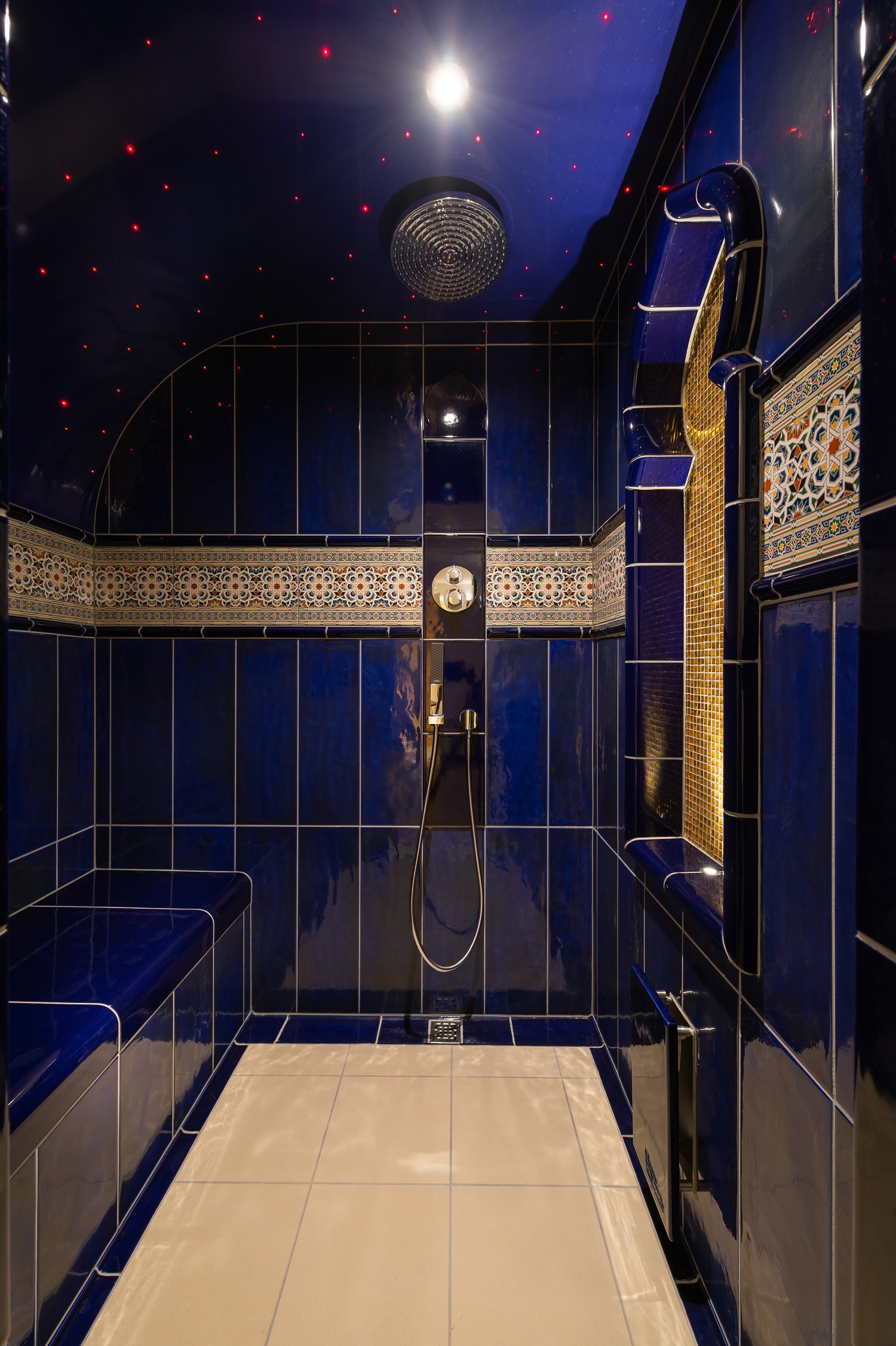 PrivatSpa zuhause m. Dampfdusche und Luxus-WC